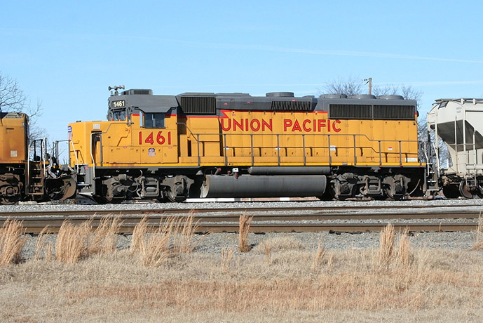 WP GP40-2 3551 as UP 1461 YG LS