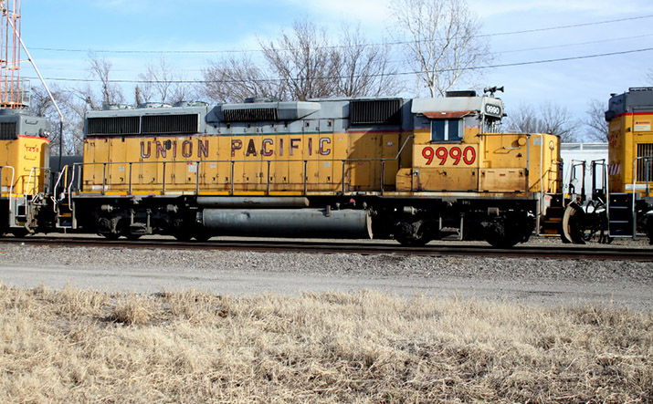 WP GP40-2 3556 as UP 9990 YG RS