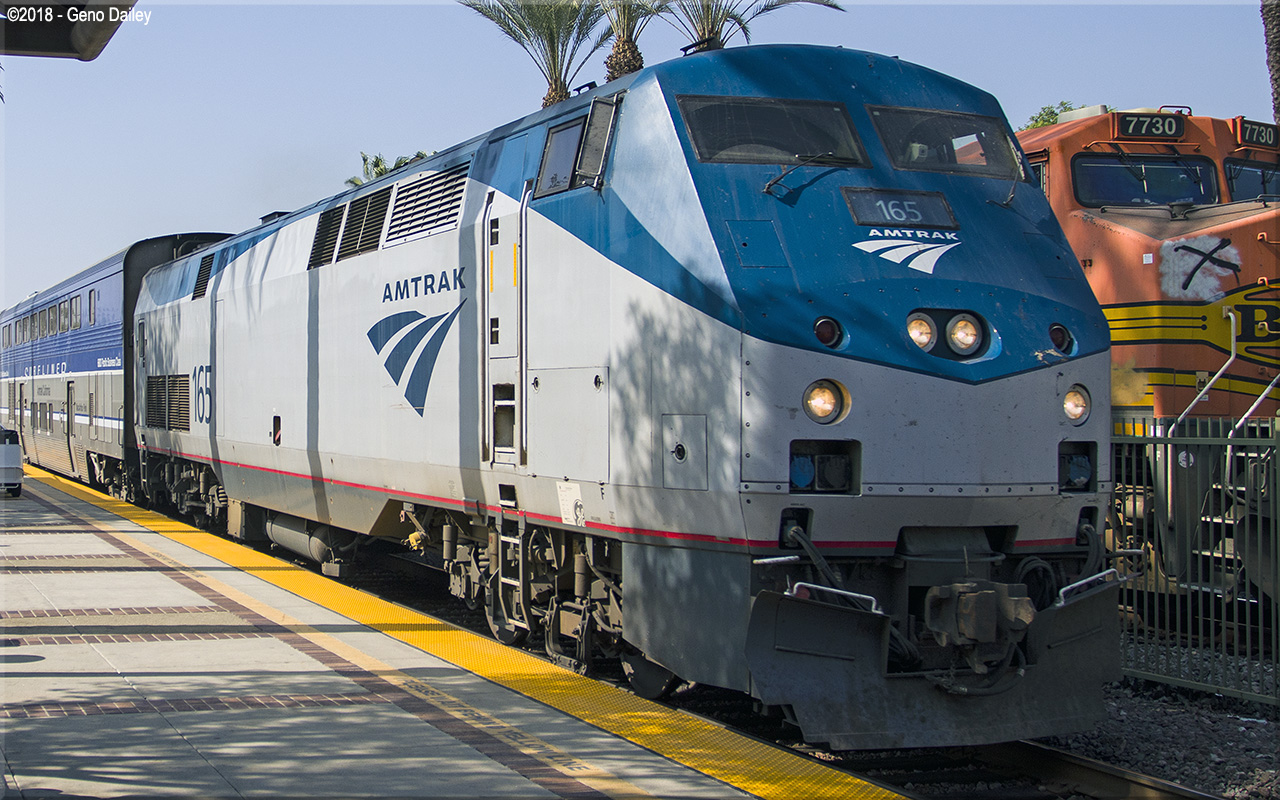 Pacific Surfliner #573