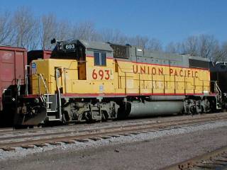 EMD GP38-2