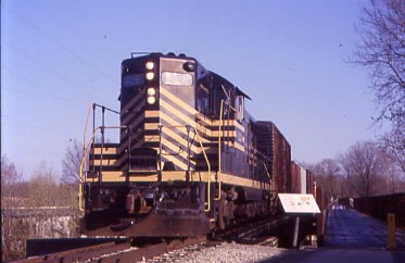 Passengers waiting for our photo freight to arrive at the platform.