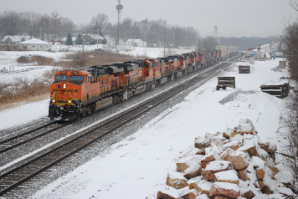 BNSF 7324 East.
