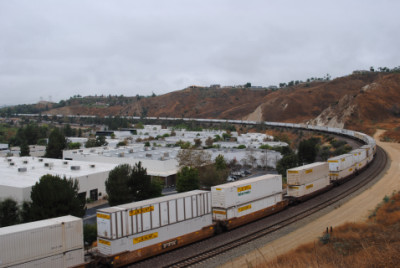 BNSF 7425 East on a combination stack and piggyback train.