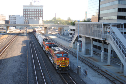 BNSF 5453 West came through town next.
