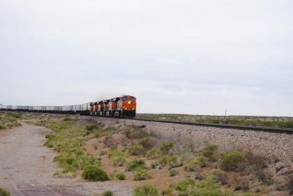 BNSF 7524 East.