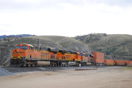 BNSF 7377 West came down the grade into Bealville.