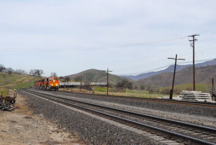 BNSF 7377 West came down the grade into Bealville.