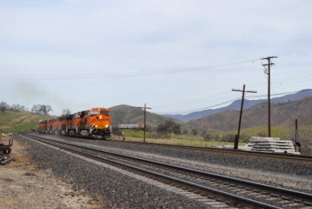BNSF 7377 West came down the grade into Bealville.