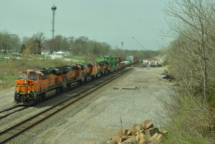 BNSF 7420 East went through here next.
