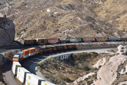 BNSF 7267 East rounded the curve.