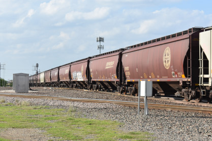BNSF 4114 East with DPU 7395 came south afterwards.