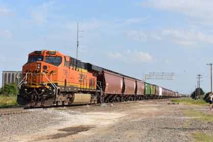 BNSF 4114 East with DPU 7395 came south afterwards.