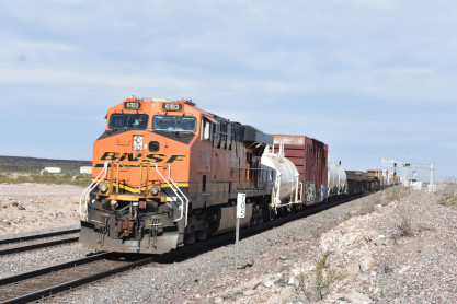 BNSF 6744 West with DPU BNSF 6103 at East Pisgah.