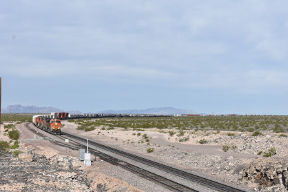 BNSF 7177 East at Ash Hill.