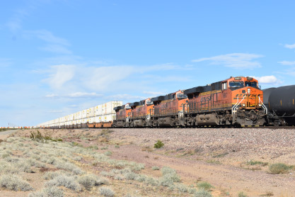 BNSF 6807 West.