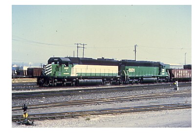 An experimental BN paint scheme was applied to BN SD-45 6467 at Stacy Street Yard in Seattle.