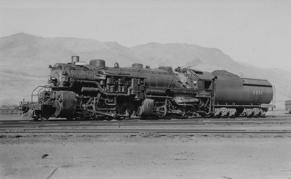 UP #3651 at Huntington.