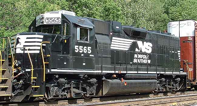 SD40-2 6073-6207