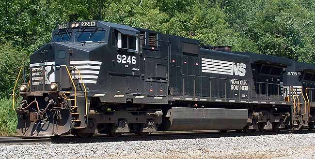 Dash9-40CW 9000-9808