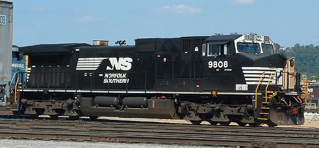 Use the buttons below to view more photo`s on the on the Web site.