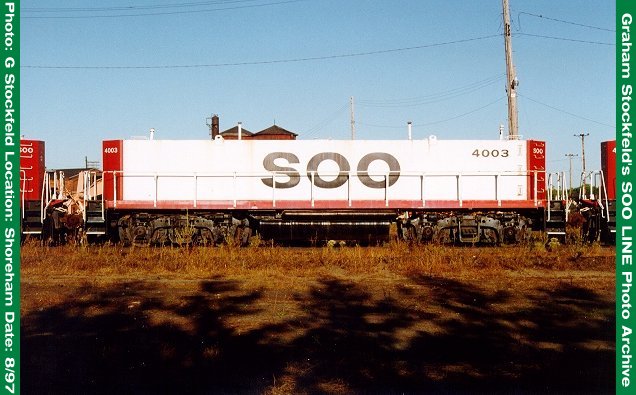 Soo 4003 rebuilt from Milwaukee GP9 946 . July 9, 2000 L.B.Chapman