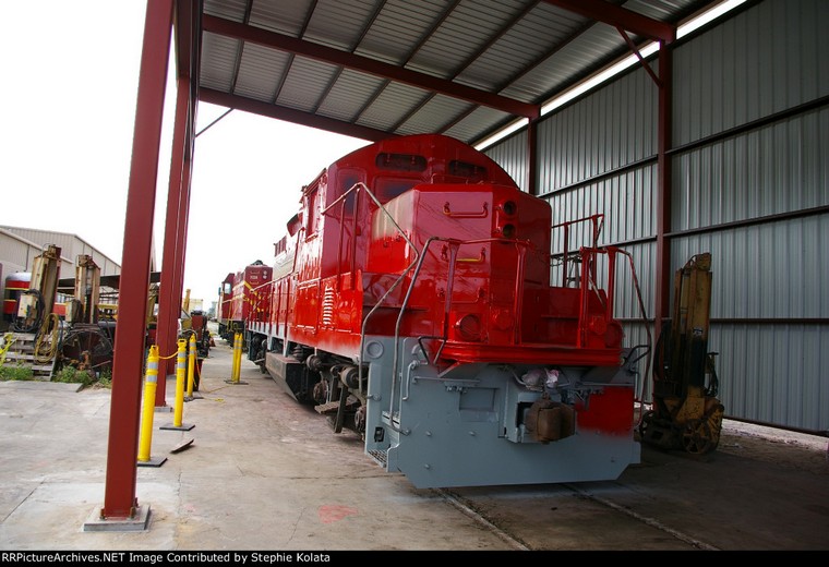 FCEN 7008 getting a nice new paint job! Plymouth, FL 4/28/2013