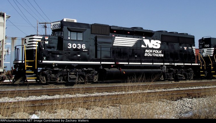 2204 ex NS 3036 nee CR 3341