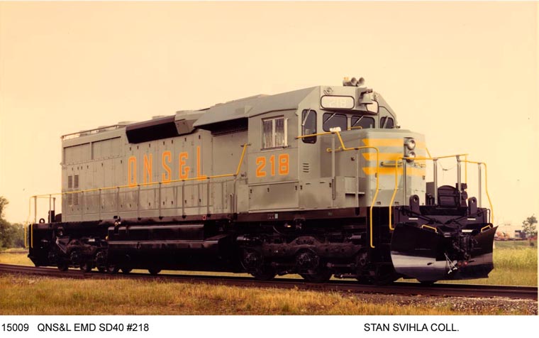 218 brand new on GMD plant track. Part of a second order of SD40's 206-220 15 units. A2555 7/1971.