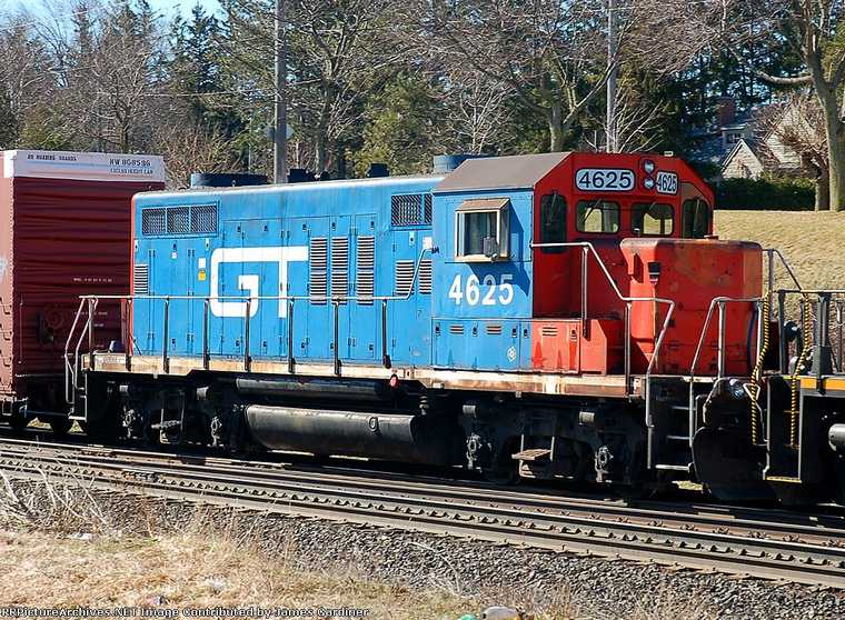 BTR 4625 acq. 1/2012 (ex GTW 4625 /4543) GP9R EMD 22851 3/1957