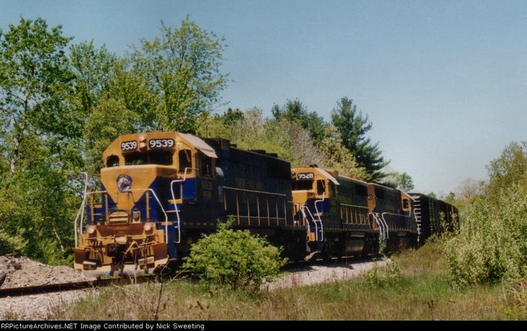 GEXR 2123 (ex LLPX 2236 nee LIRR 262 GP38-2 EMD 756091-13 2/1976