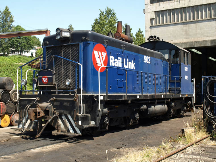 902 at the New Westminster shop. GMD A893 6/1956 July 16, 2009