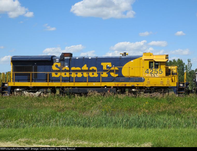 SSS 4255 acq. 7/2012 (ex BNSF 4255 nee ATSF 6398) B23-7 GE 42937 4/1980