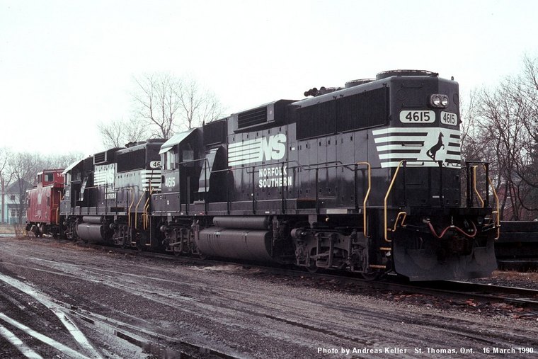 NS 4615_4618 pair of nearly-new GP59's laying over for their train. EMD 887007-7 11/1989