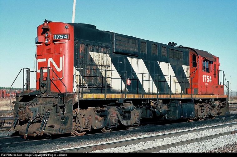 1754 acq. 9/1995 (ex CN 1754 ) RSC-14 1400 HP MLW 82528 7/1959 August 5, 2001