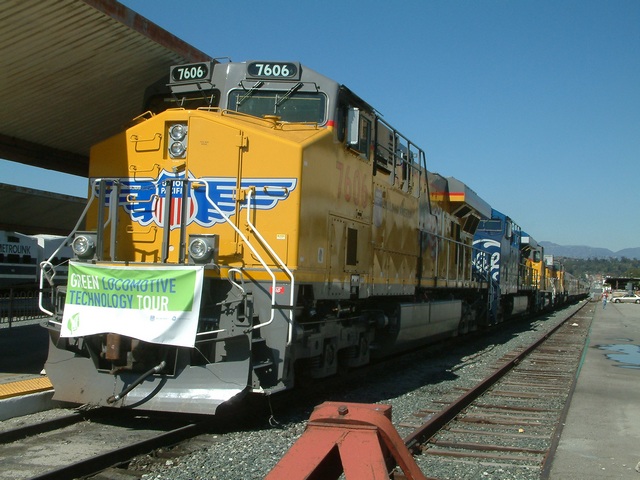 UP 7606 at ICTF.