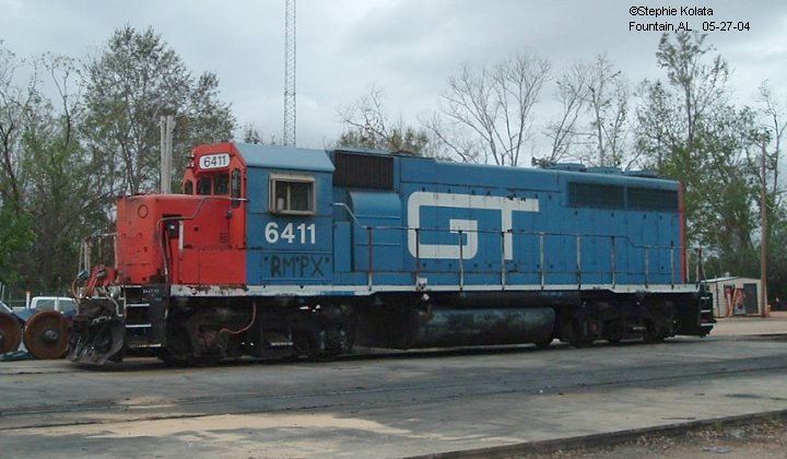 ©Stephie Kolata--Fountain,AL--May 27, 2004