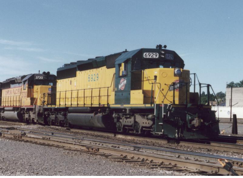 CNW SD40-2 #6929 - in Portland, Oregon in 1994. - Steve Schuman Photo/ Jay Glenewinkel Collection