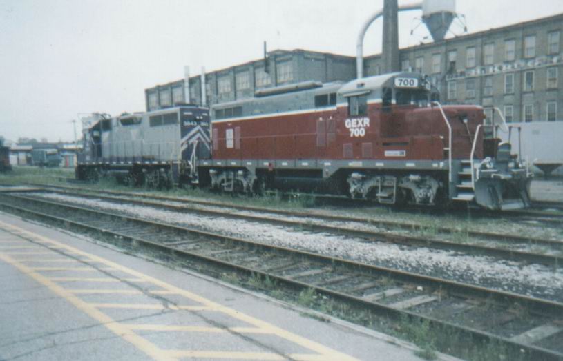 Downsized Image [gexr700&3843.jpg - 56kB]