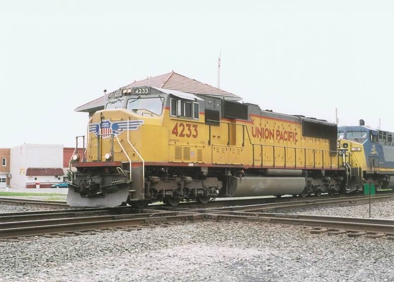 Downsized Image [up4233d.jpg - 74kB]