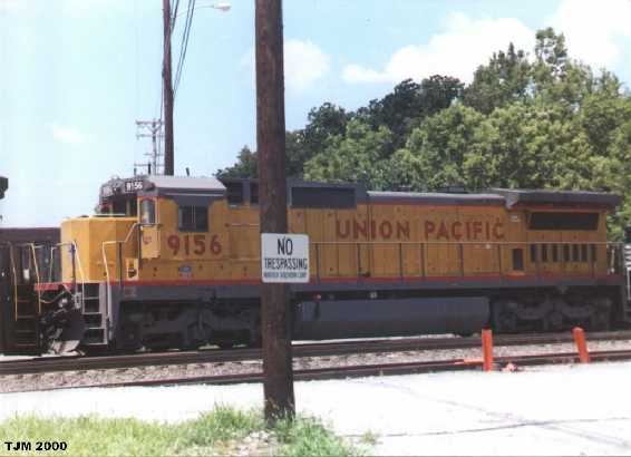 Union Pacific C40-8 # 9156 showed up between two NorfolkSouthern Units on a southbound freight ...