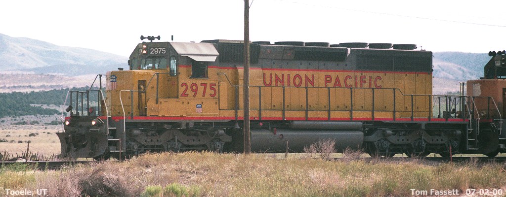 UP2975 SD40-2